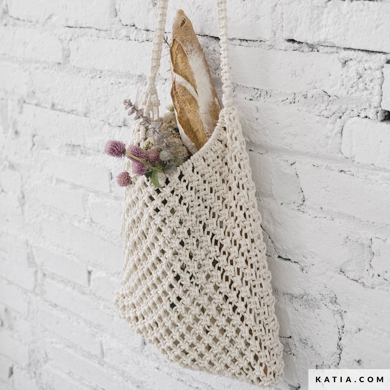 Shopping Love macramé mesh bag kit by @knittingtheskyline - kit | Katia.com