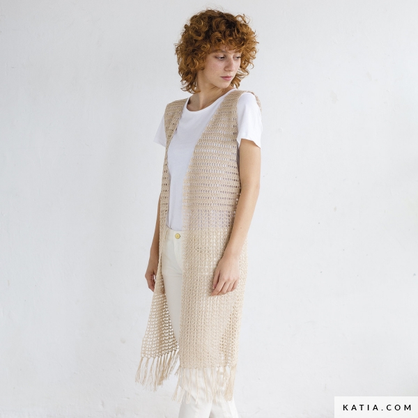 Kit gehäkelte Boho-Weste mit Fransen La Cala von Ahuyama - kit | Katia.com