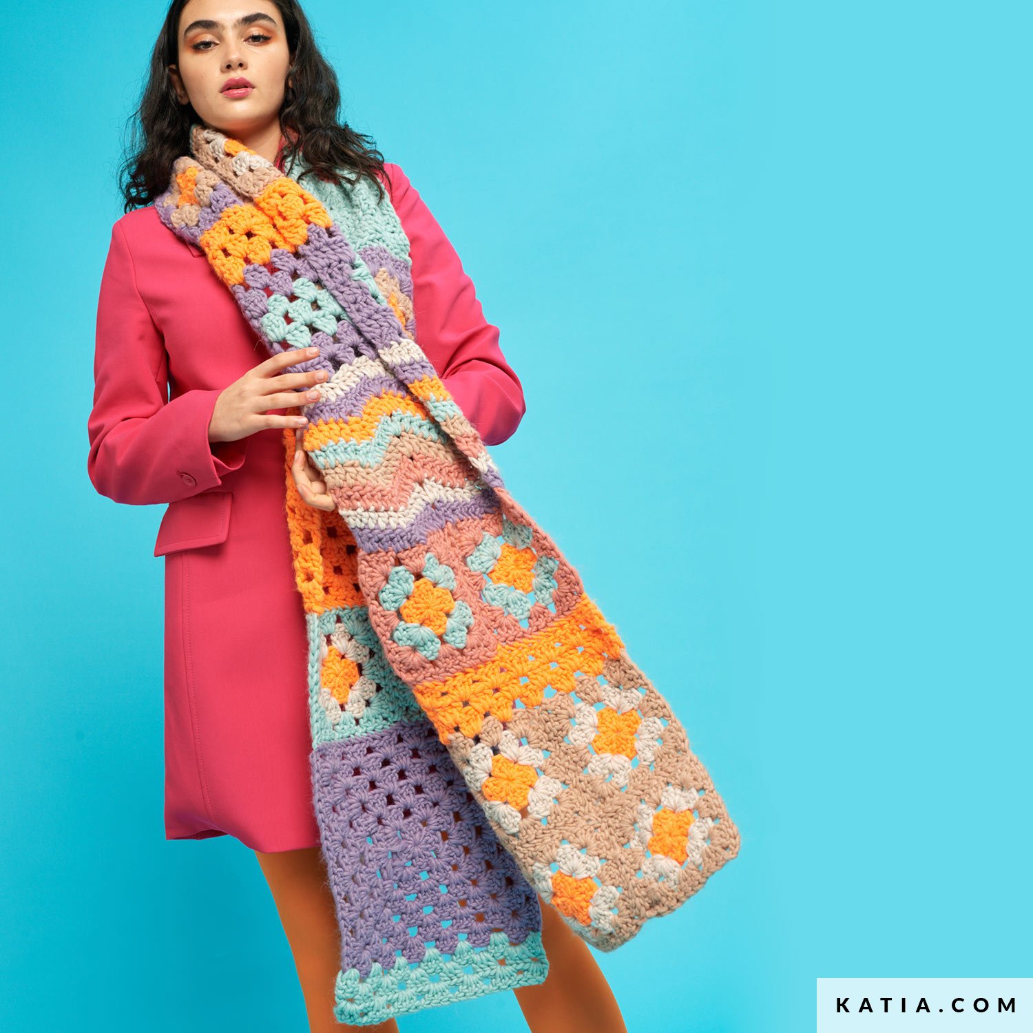 Kit Wow! Maxi sciarpa all'uncinetto Gen Granny - kit | Katia.com