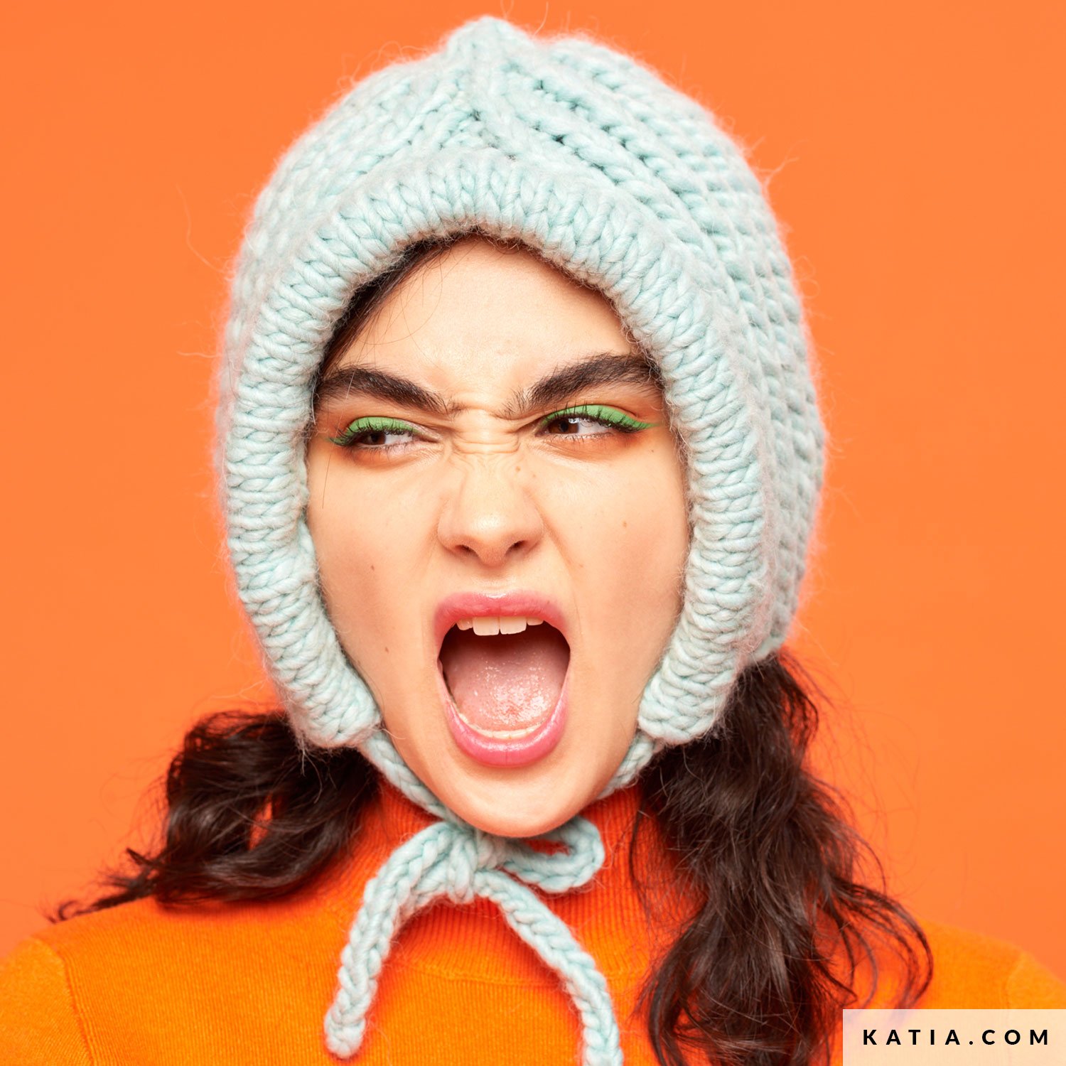 Kit Wow! Bonnet béguin pour femme au tricot Yolo - kit | Katia.com