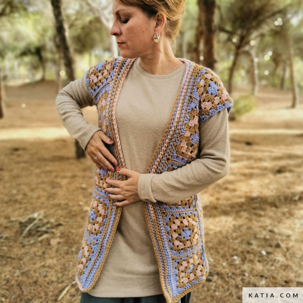 Pack Instagranny: Chaleco de granny squares de Oh Mami! - kit | Katia.com