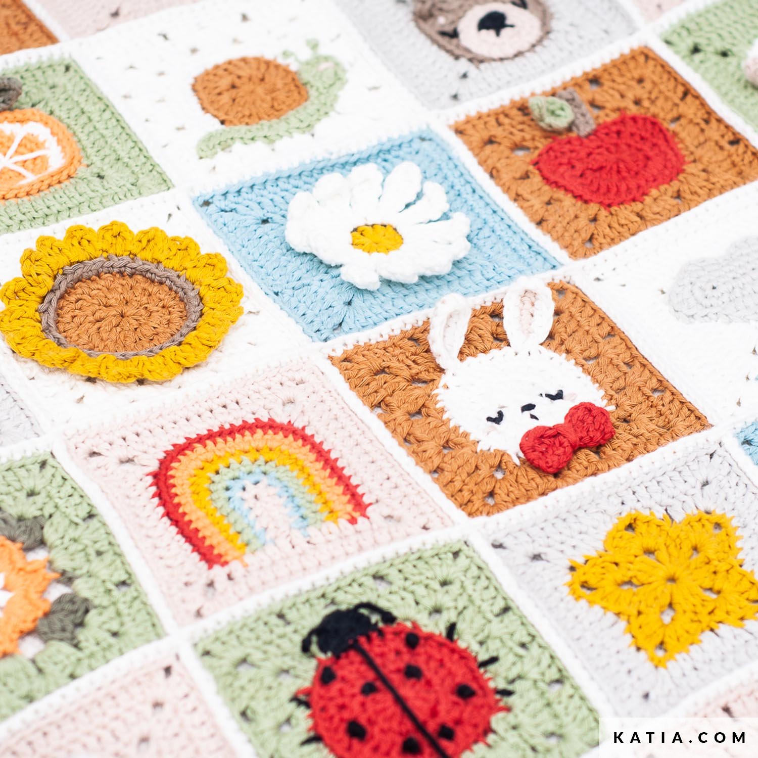 Kit CAL Mini Explorer | Manta de Granny Squares 3D - kit | Katia.com