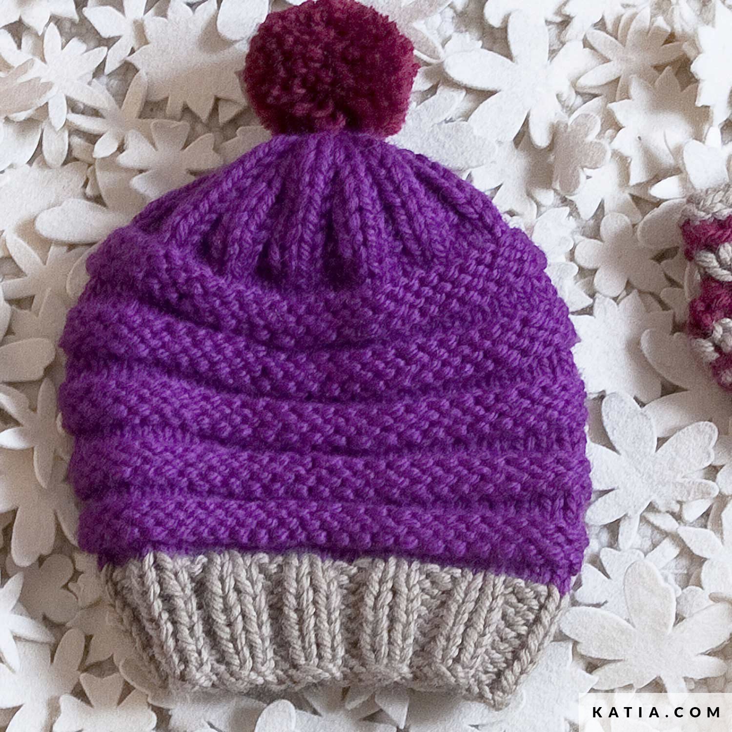 Cap - Woman - Autumn / Winter - models & patterns | Katia.com