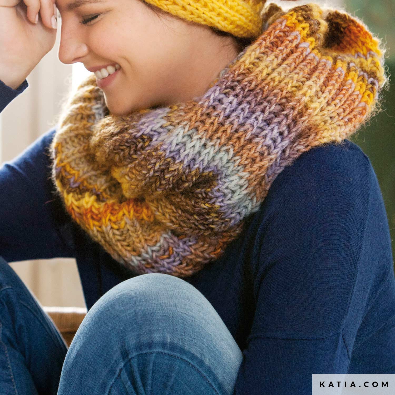 Cowl - Woman - Autumn / Winter - models & patterns | Katia.com