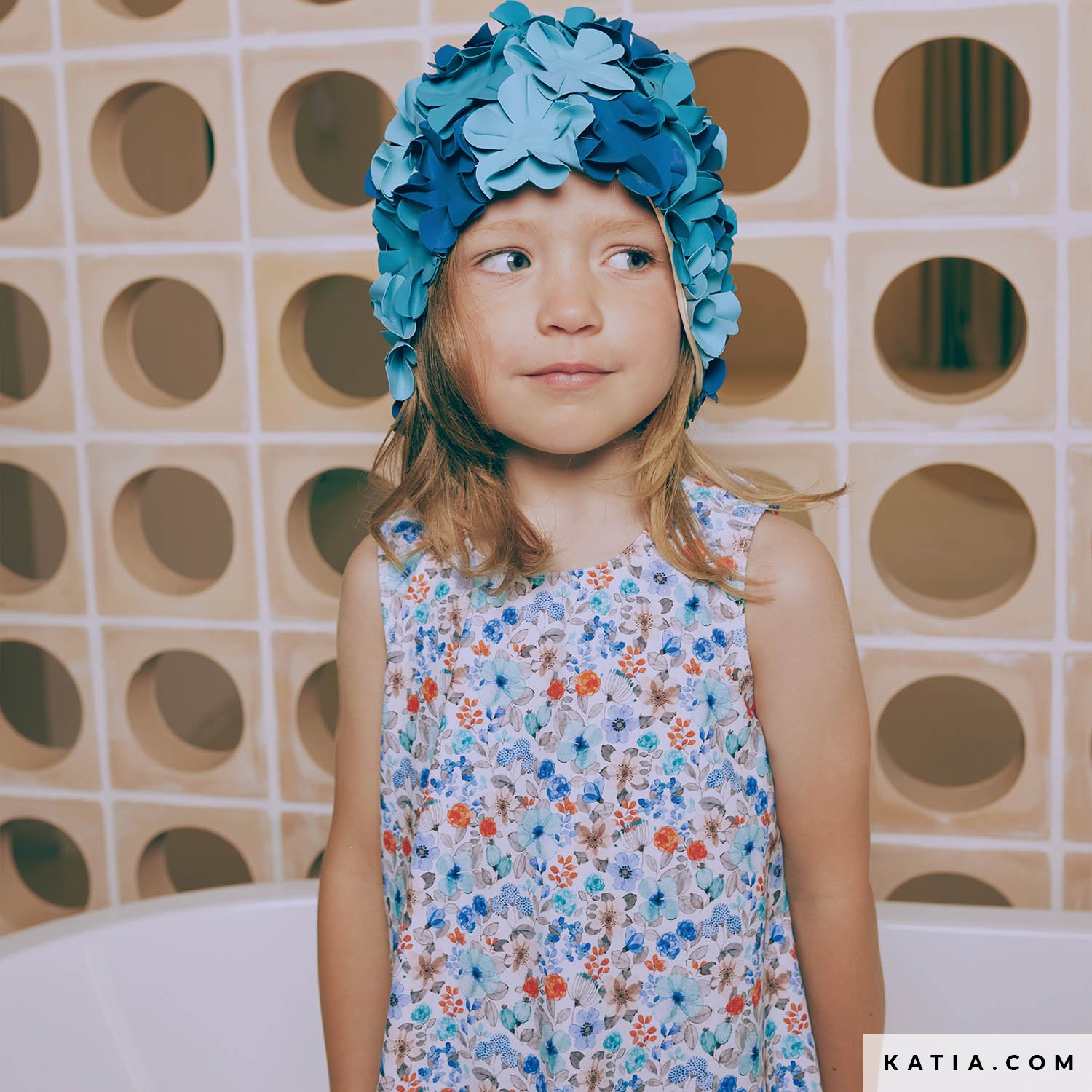 Patrón en PDF vestido corte evasé talla bebé a infantil | Katia.com