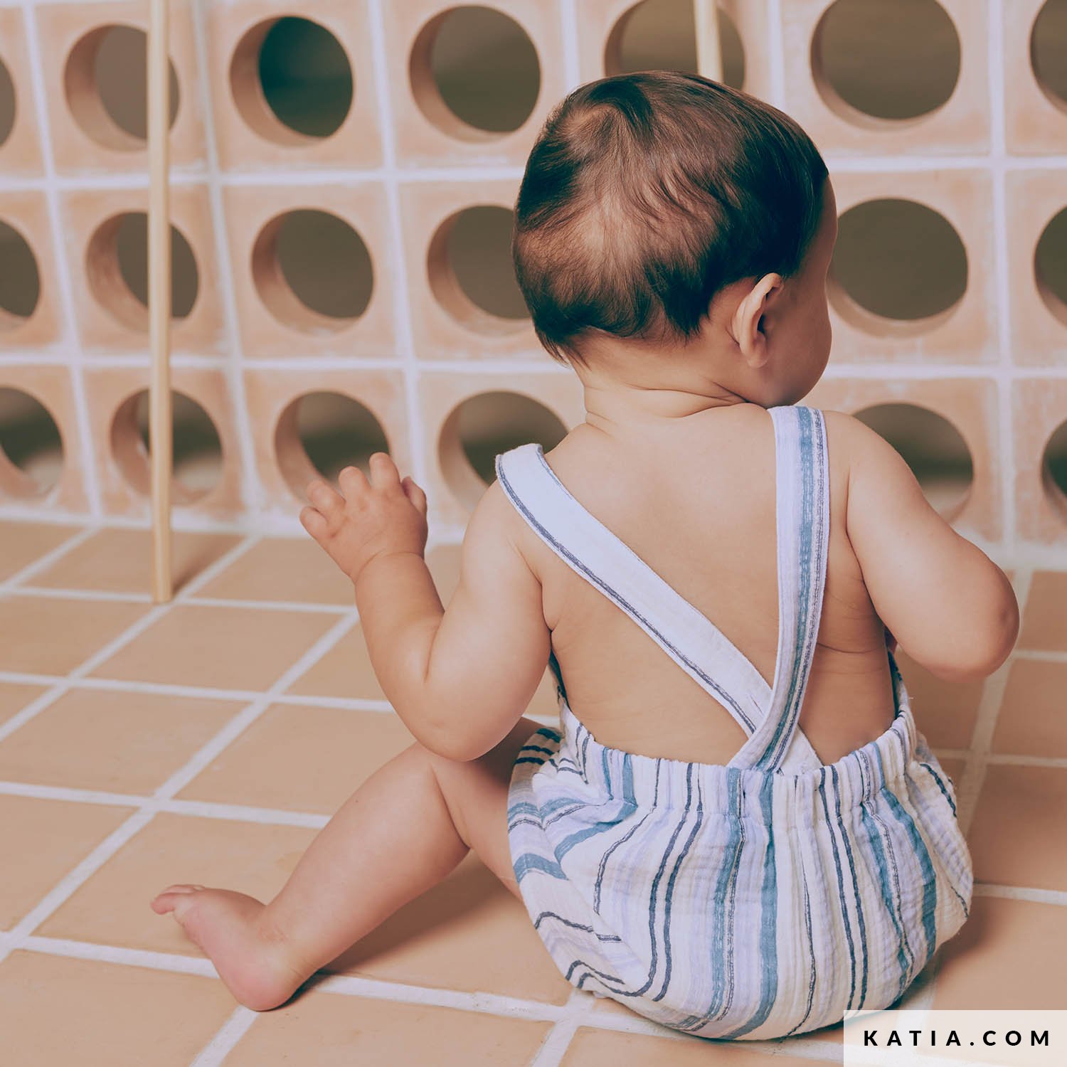PDF sewing pattern to sew baby overalls | Katia.com