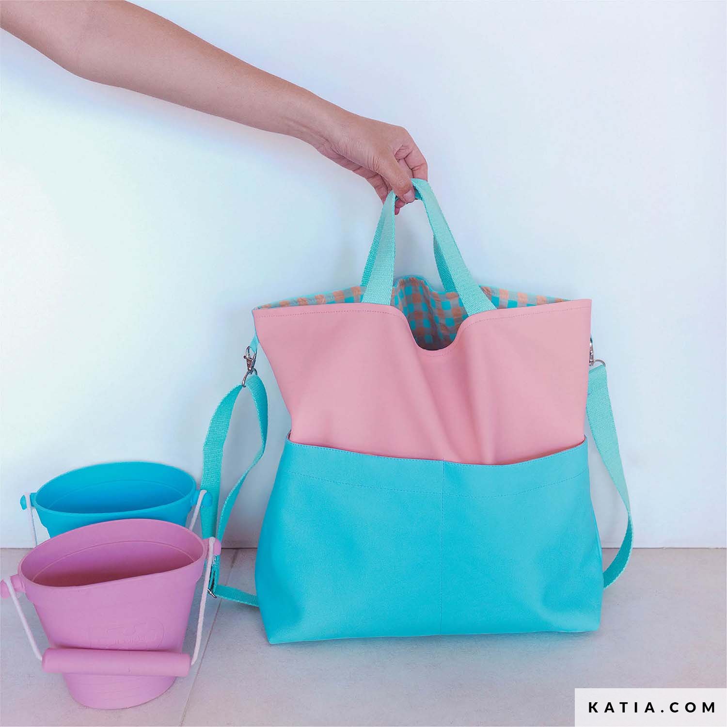 Sewing pattern - Multifunctional bag with compartments | Katia.com
