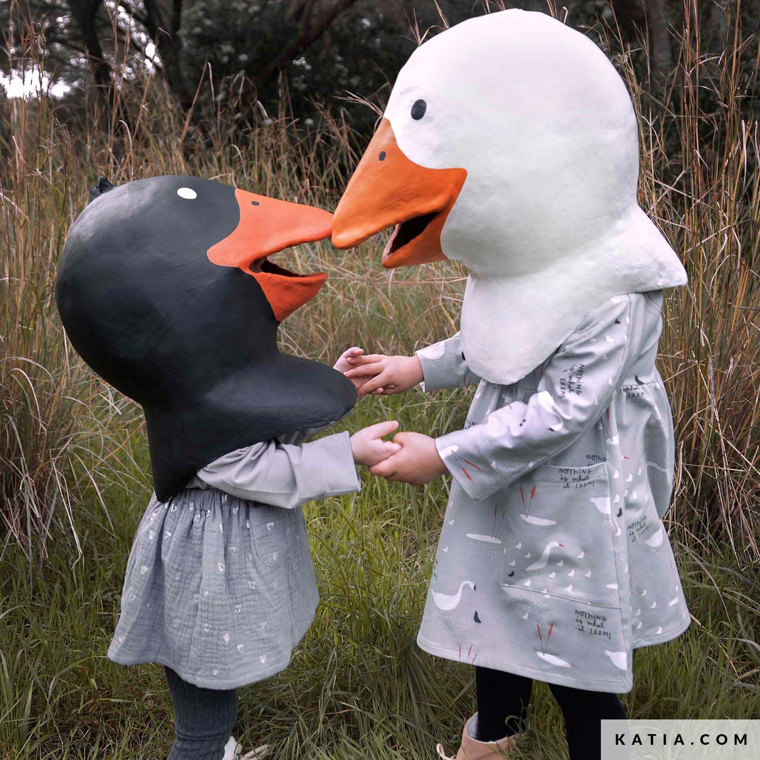 Sewing pattern Pinafore with straps in size Little | Katia.com