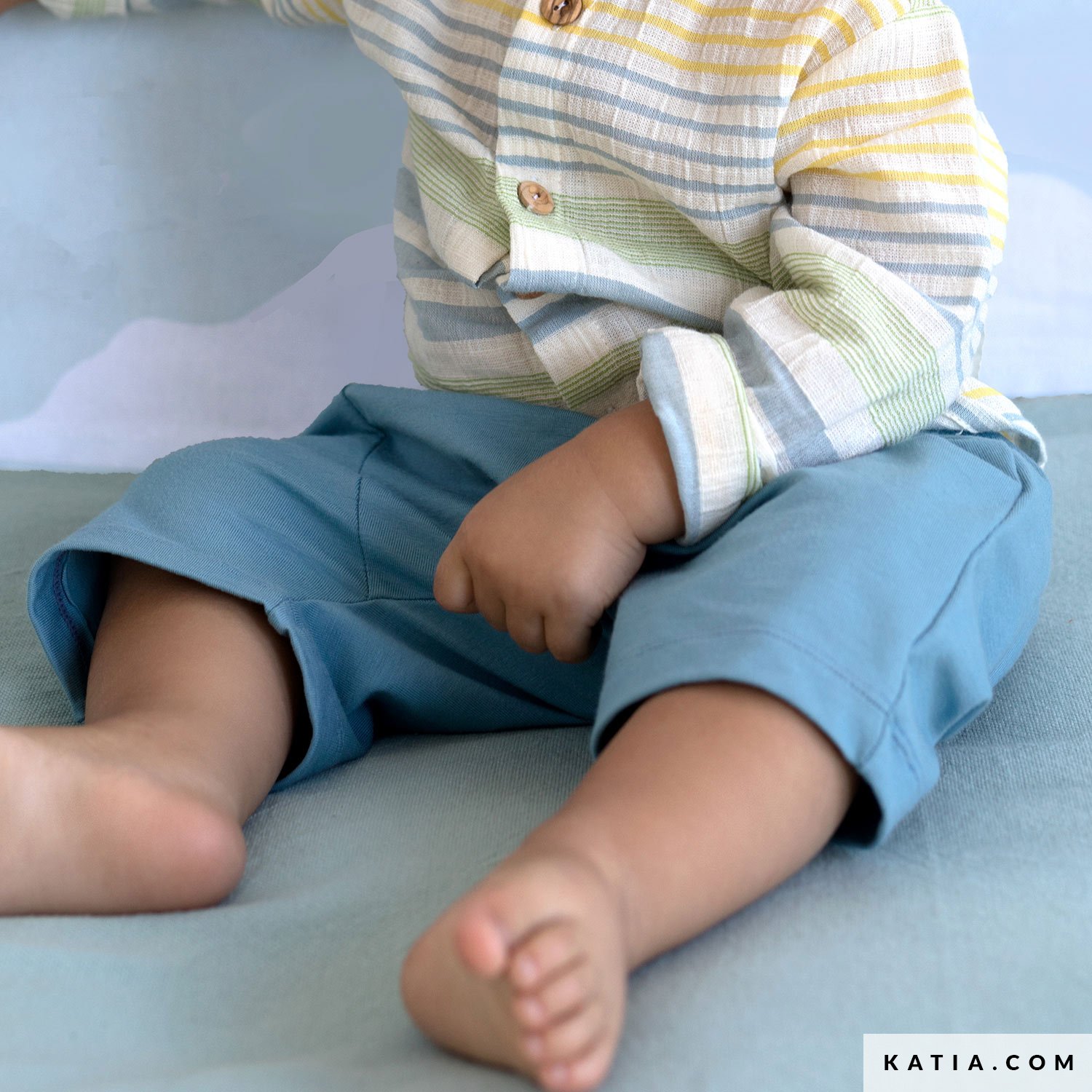 Baggy baby's shorts | Katia.com