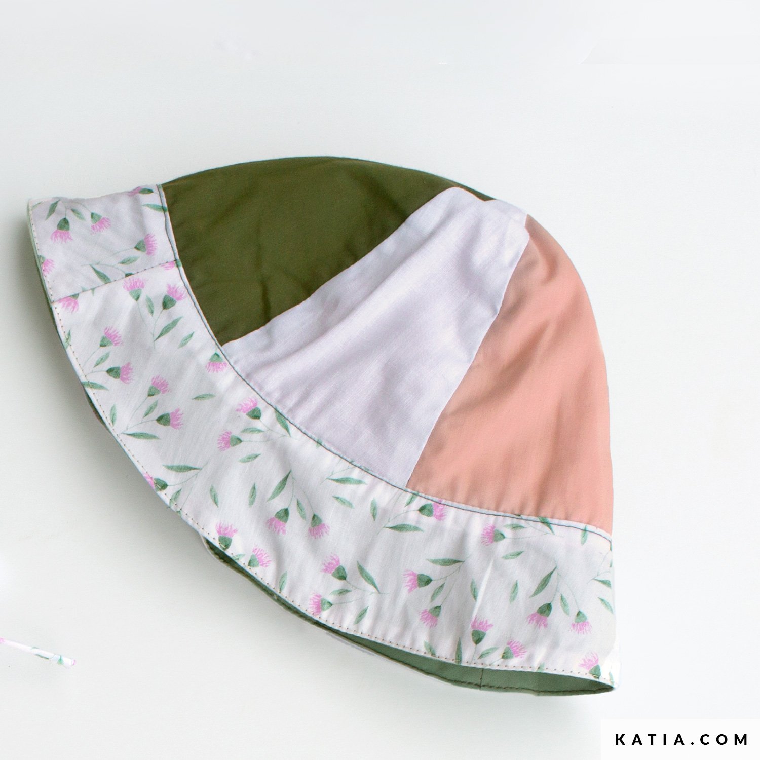 Gorro para el sol reversible | Katia.com
