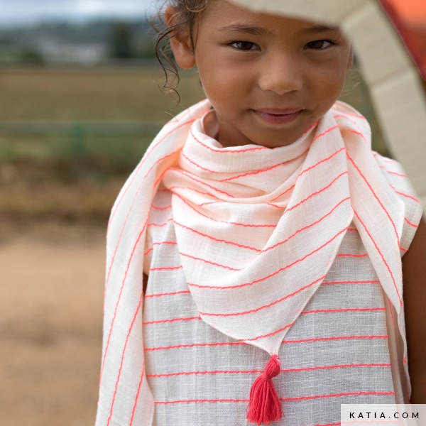 Neck scarf or shawl | Katia.com