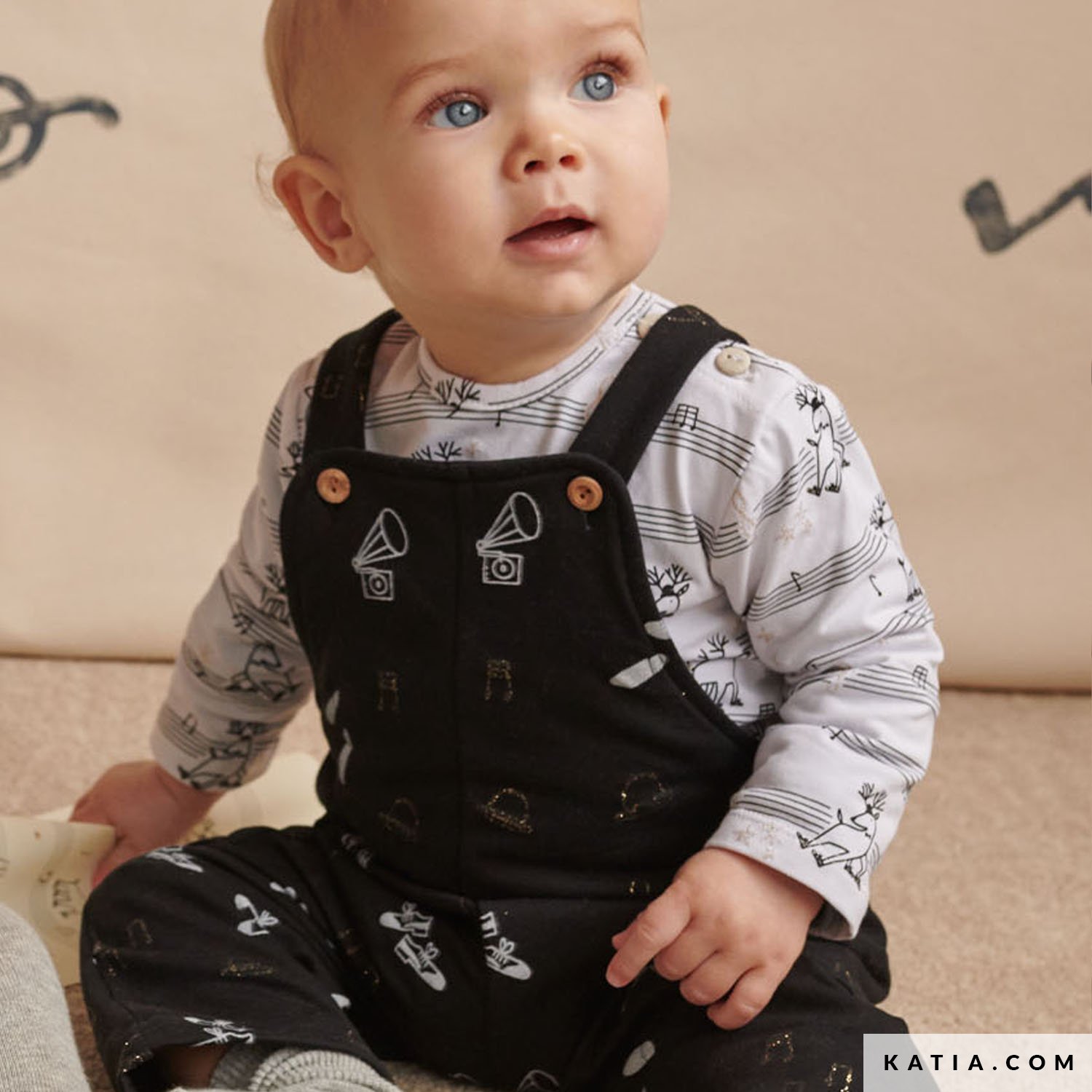 Salopette à bretelles pour bébé | Katia.com