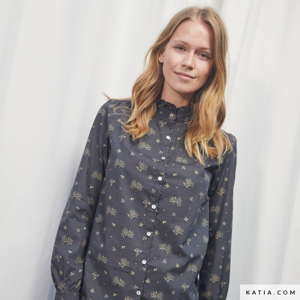 Blouse with front button fastening and frilled collar | Katia.com
