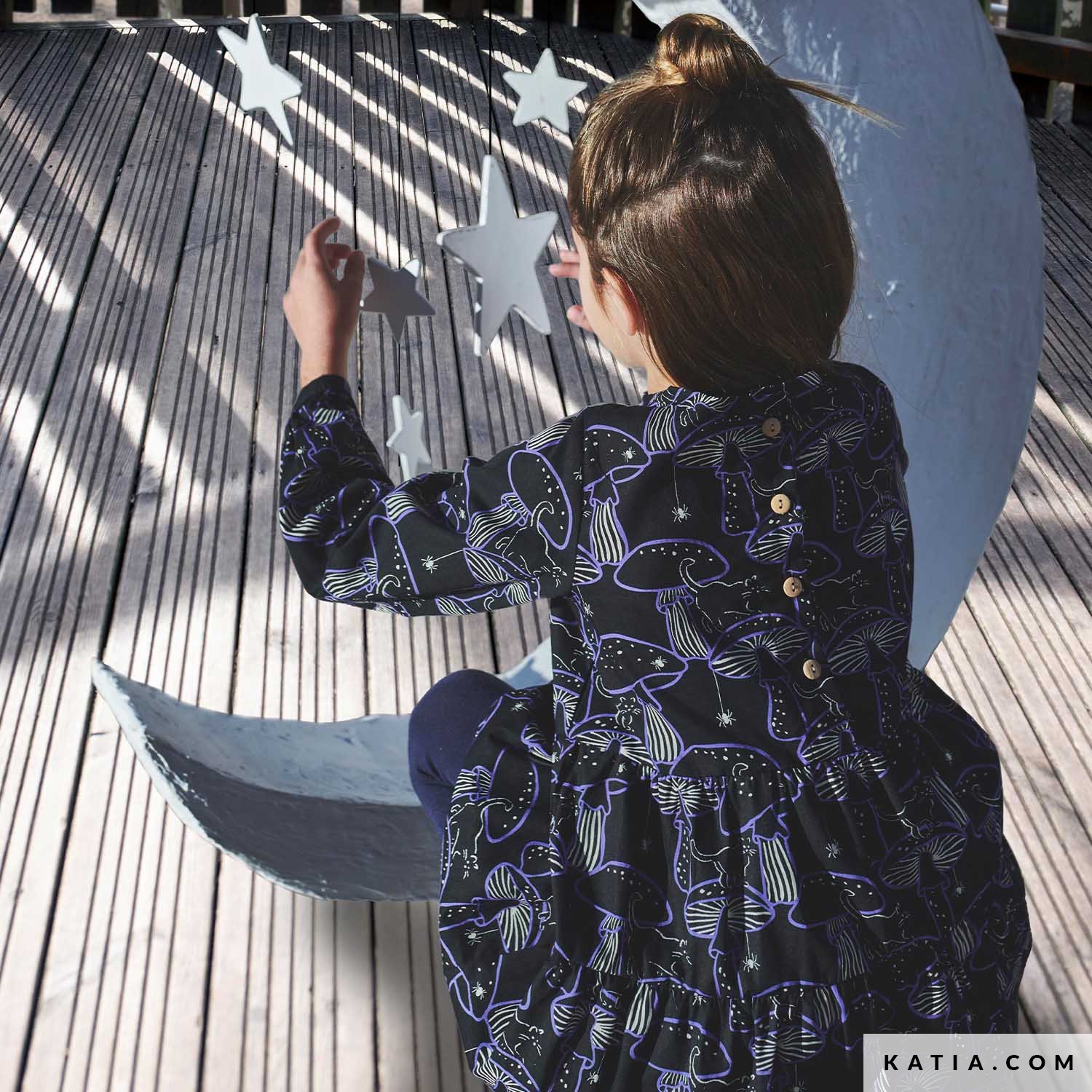 Dress sewing pattern with gathered skirt and button-up back | Katia.com
