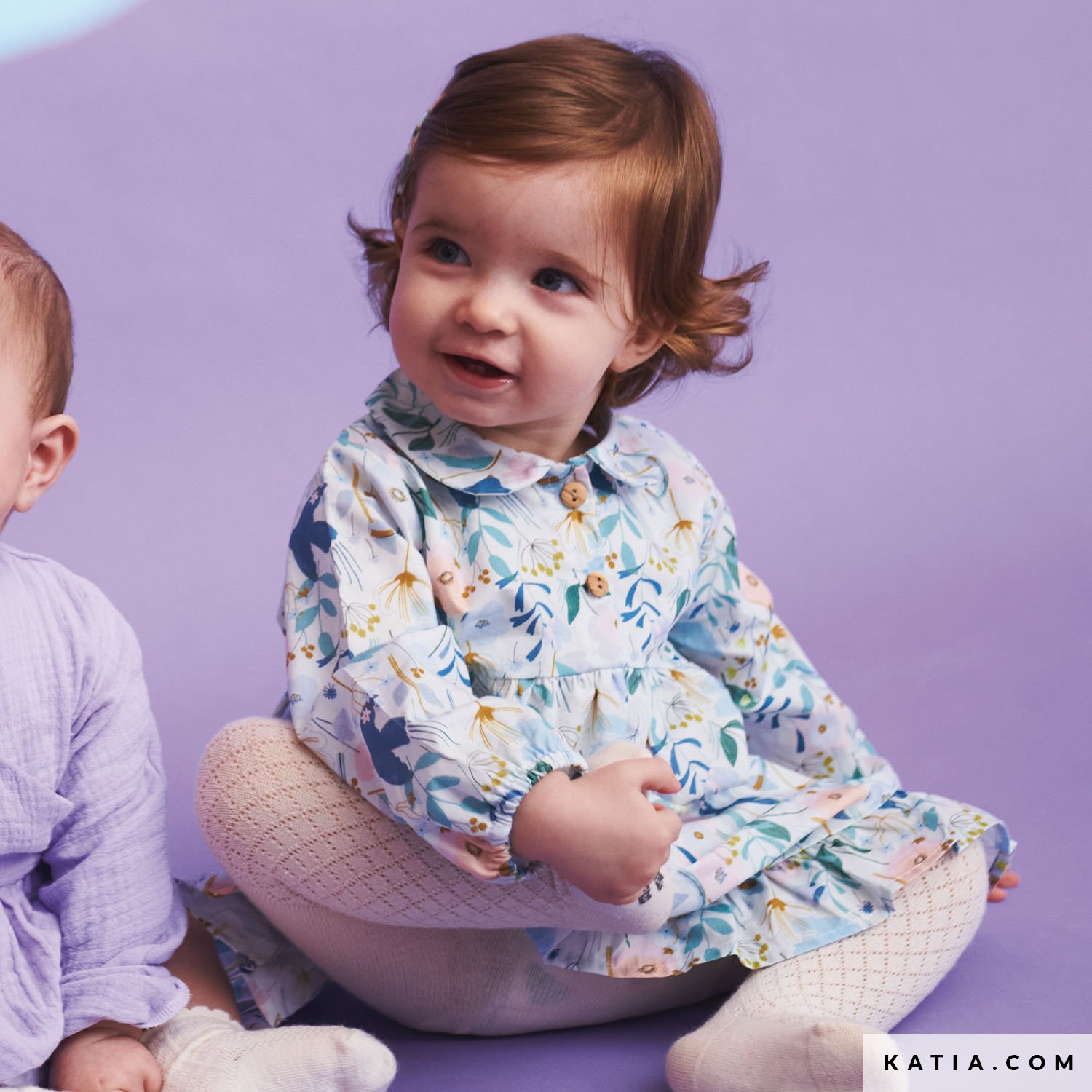 Patron de couture robe bébé avec un col Claudine | Katia.com