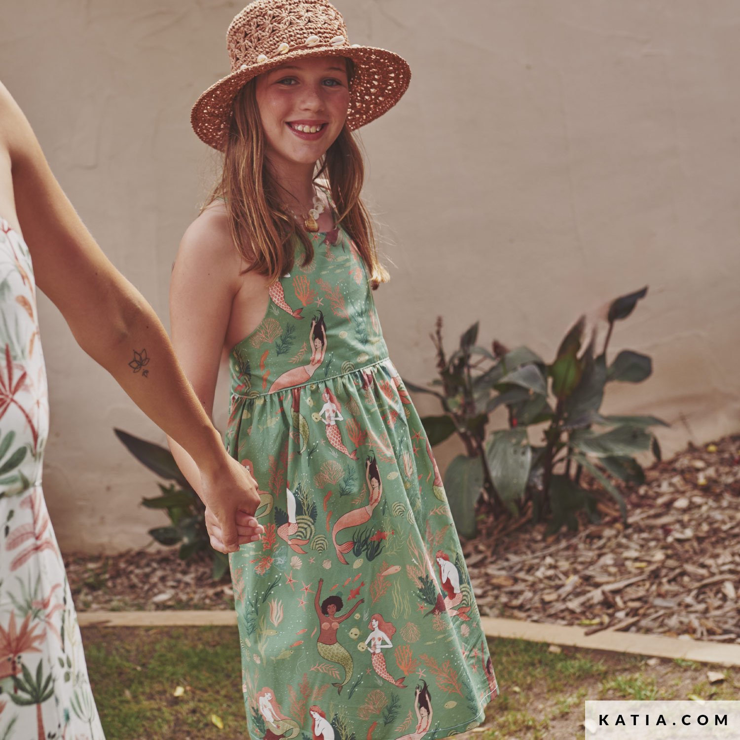 Crossover strappy dress sewing pattern | Katia.com