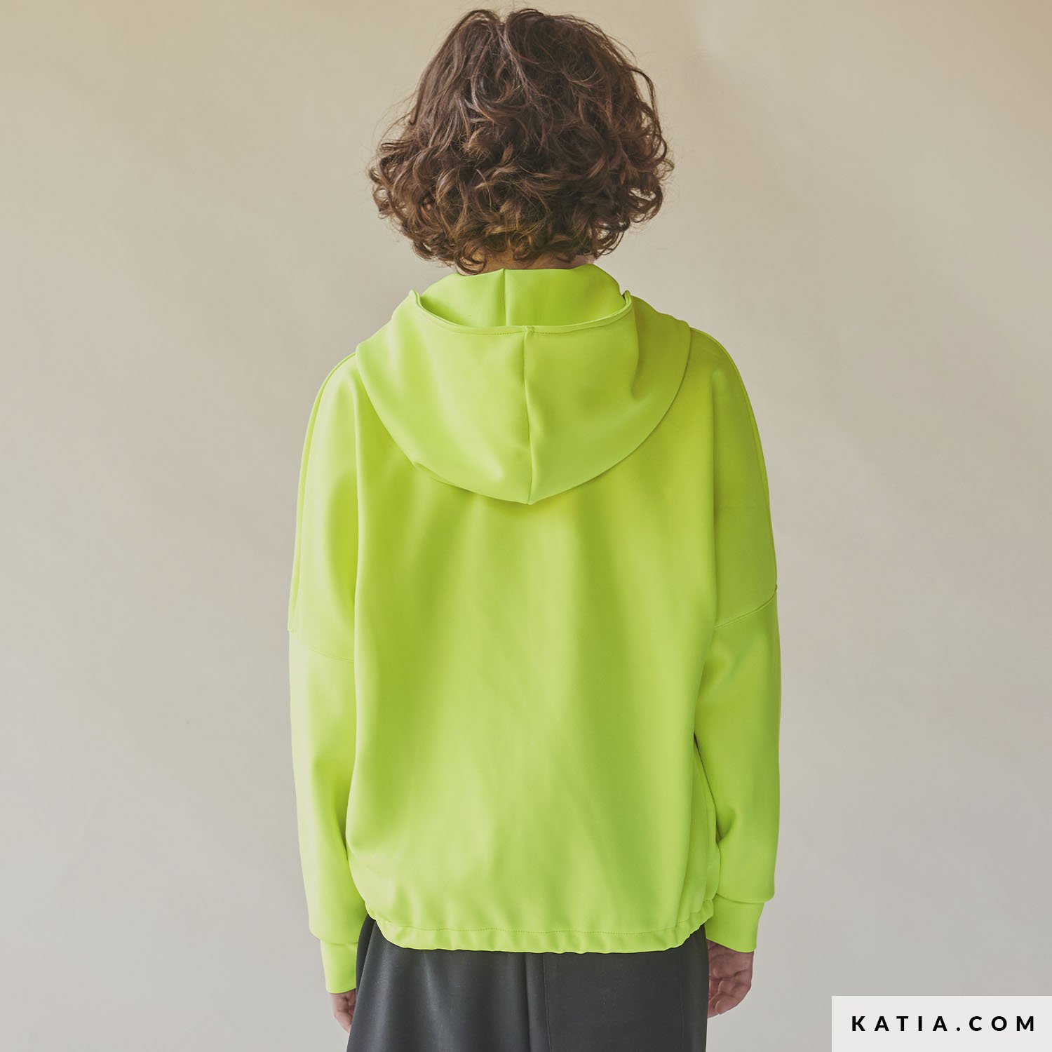 Hooded zip-up sweatshirt sewing pattern | Katia.com