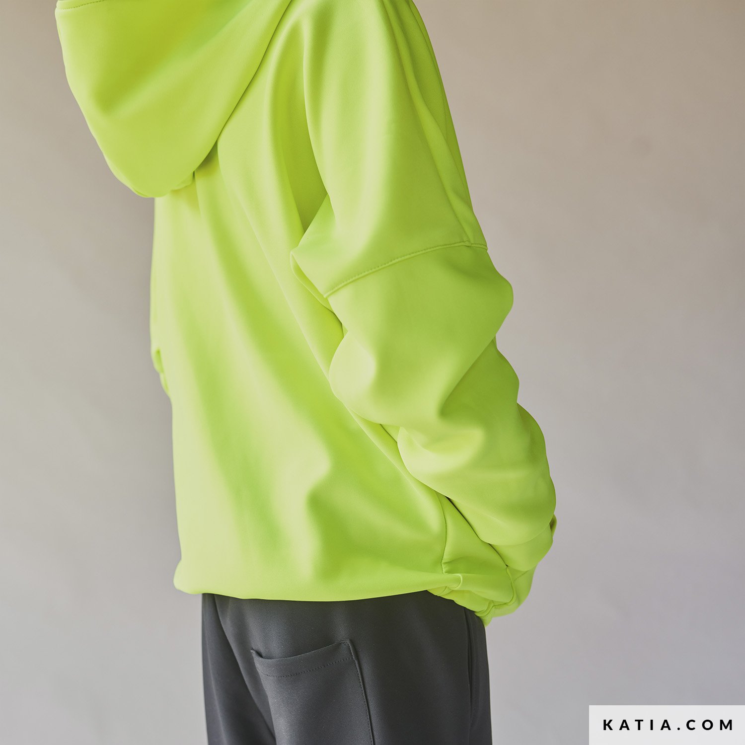 Patrón de costura chaqueta sudadera con capucha | Katia.com