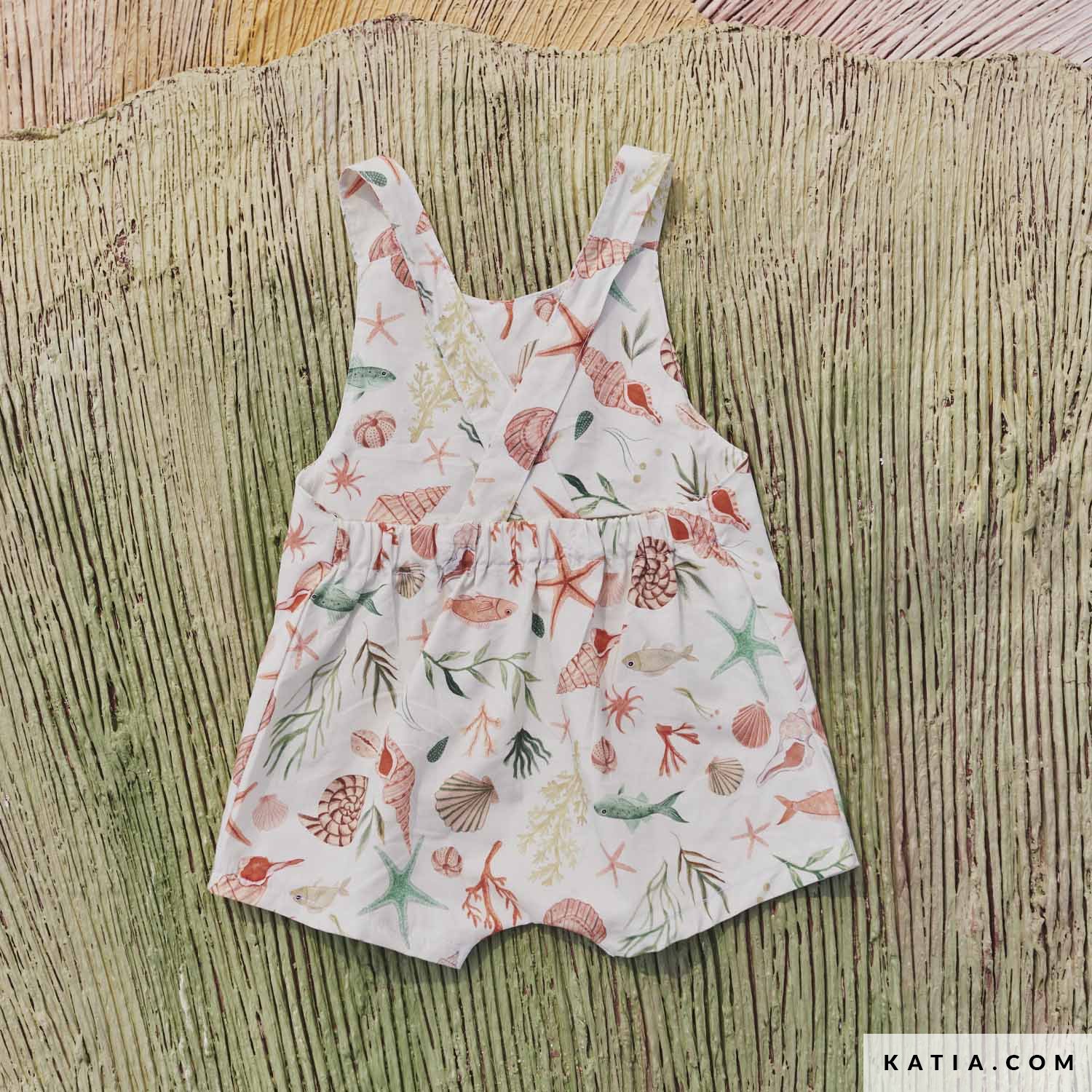 Patron de couture barboteuse pour bébé | Katia.com