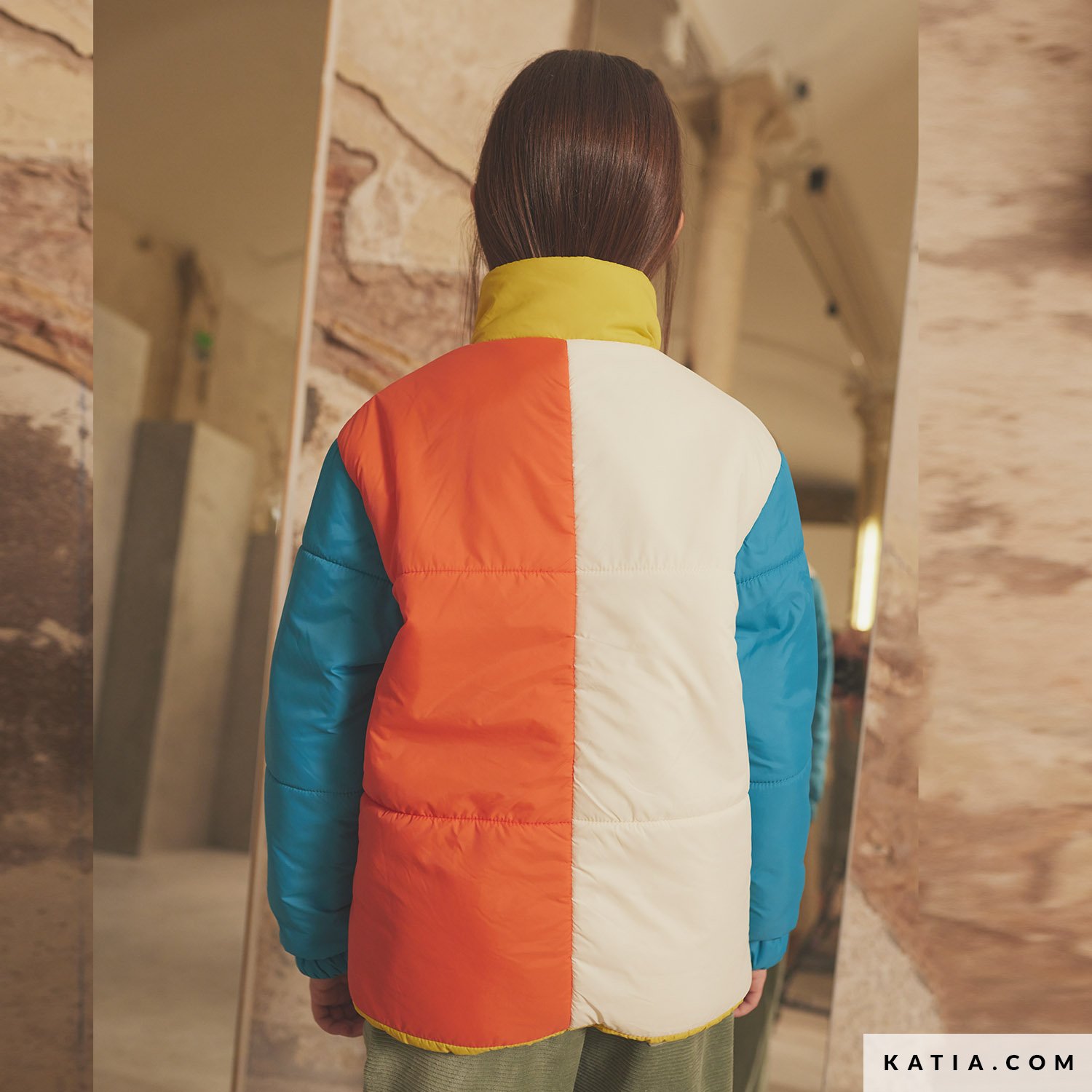 Sewing pattern for a children’s zip-up quilted jacket | Katia.com