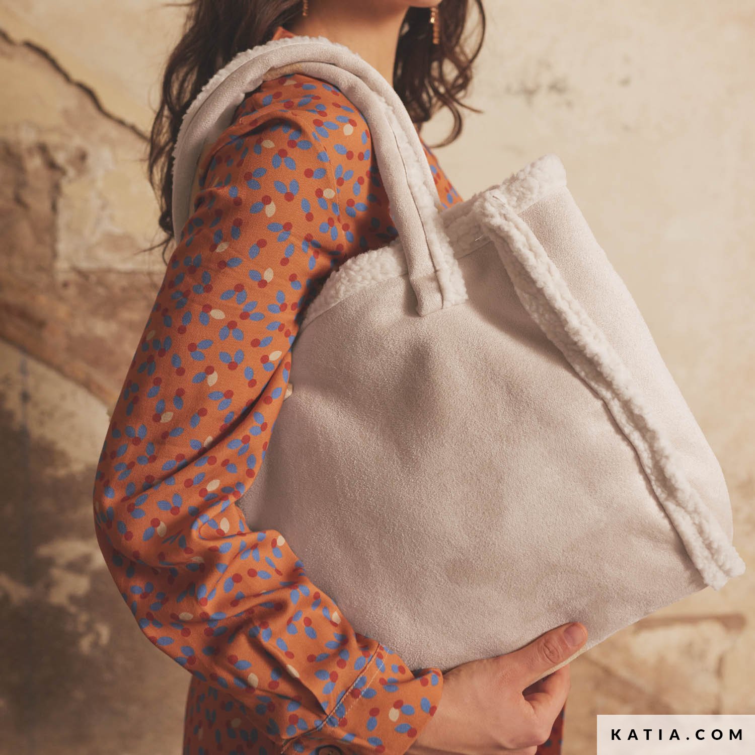 Sewing pattern for a double-strap shopper bag | Katia.com
