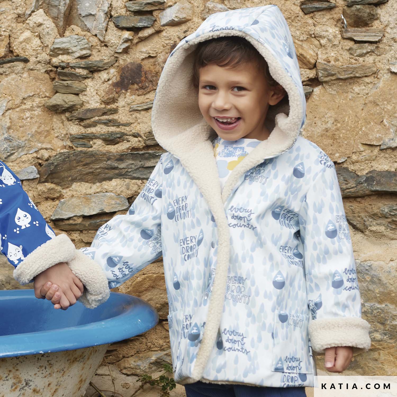 Children’s hooded raincoat PDF sewing pattern | Katia.com