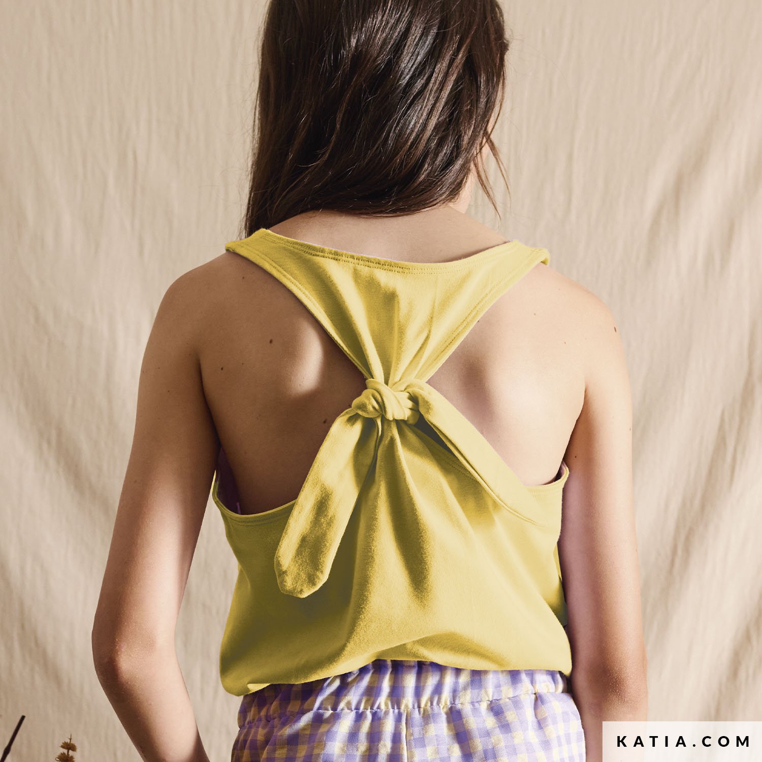 Children’s back bow strappy top sewing pattern Aklla | Katia.com