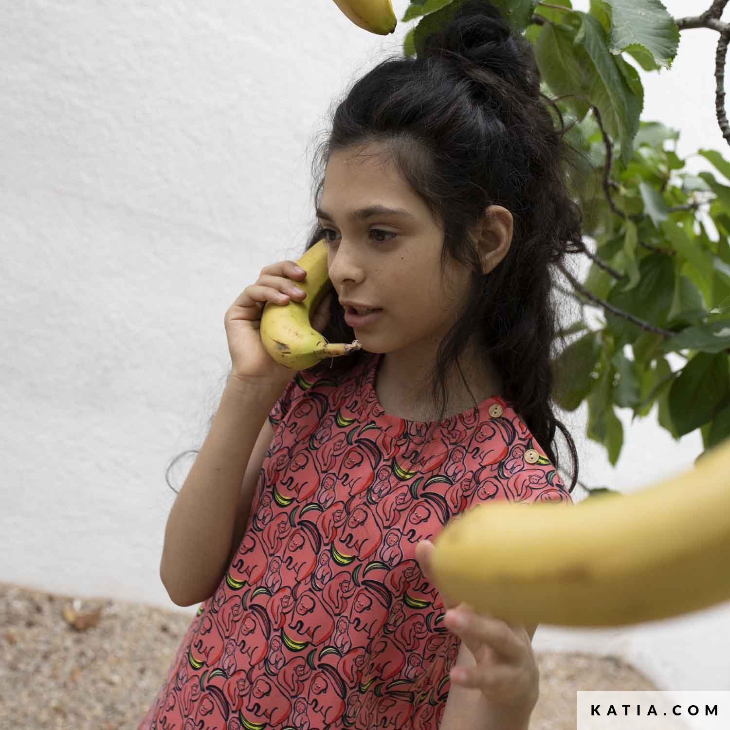 J72 - Apes & Bananas - Spring / Summer | Katia.com