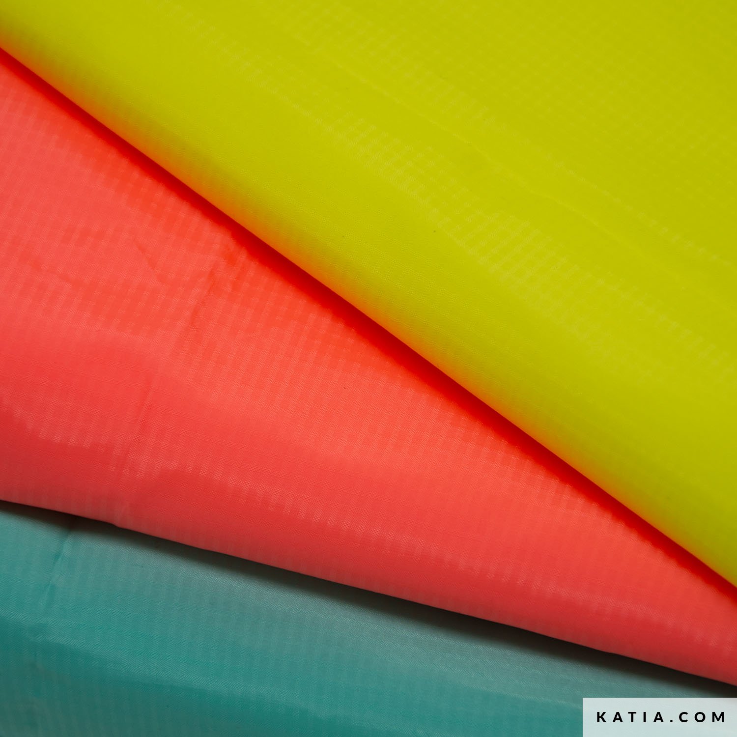 Neon Polyripstop fabric - Spring / Summer | Katia.com