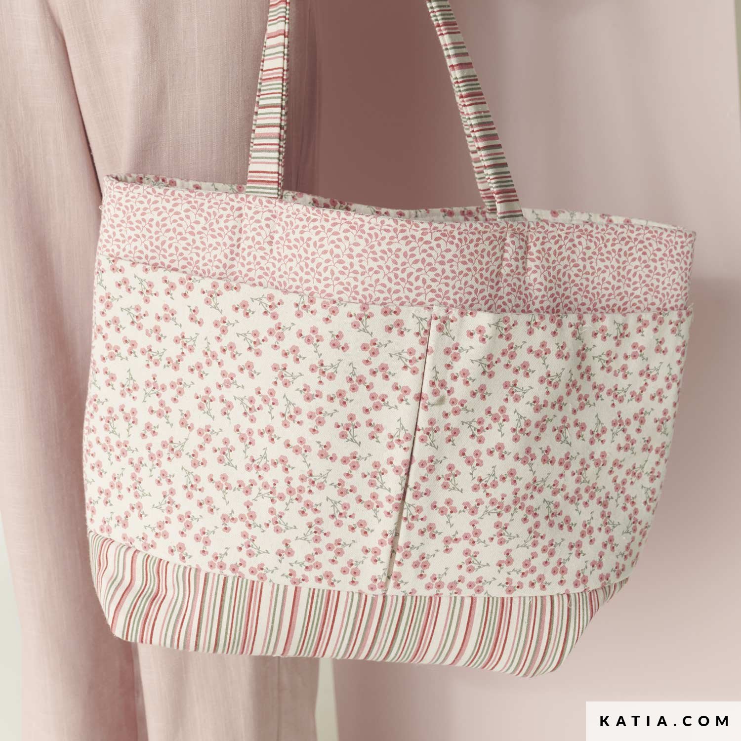 Spring Flowers Print Recycled Canvas fabric - | Katia.com