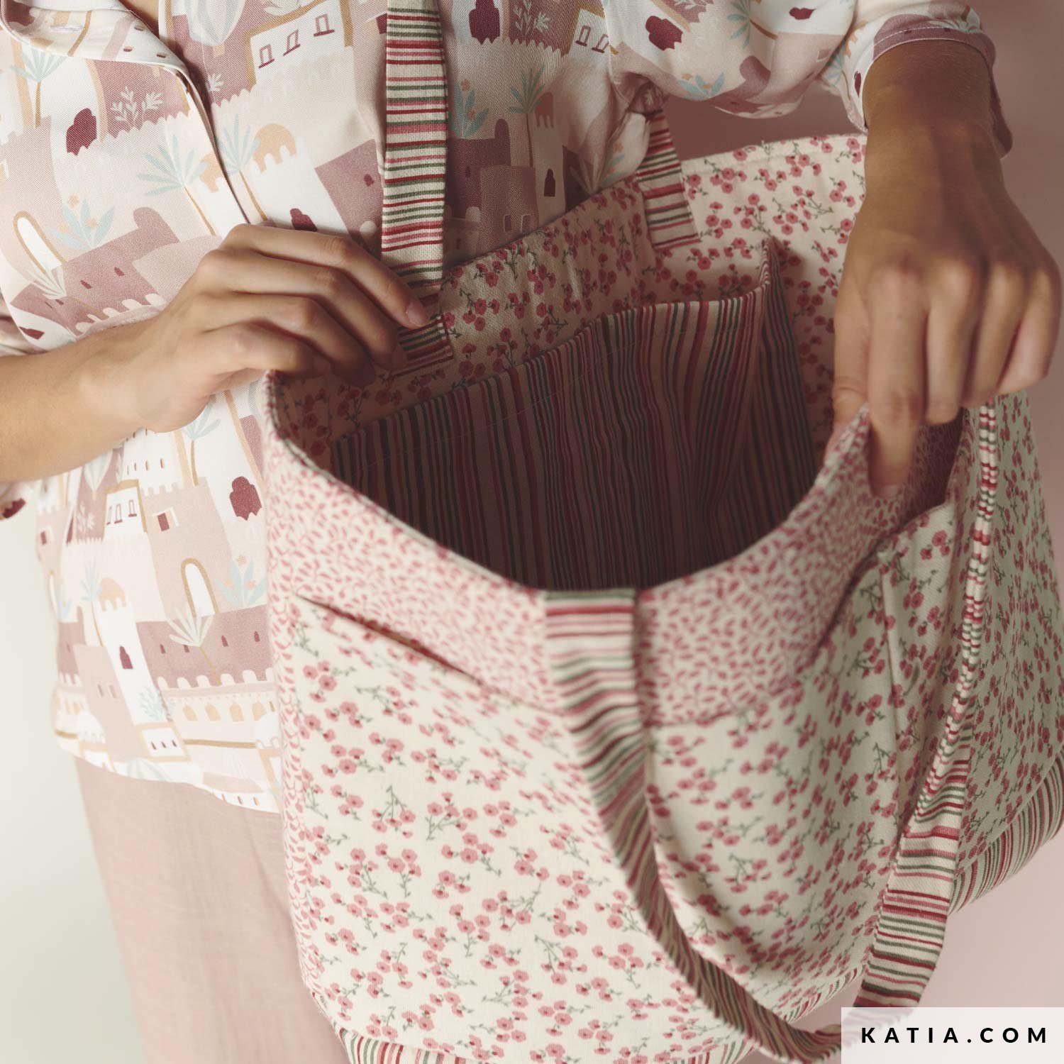 Spring Stripes Print Recycled Canvas stof - | Katia.com