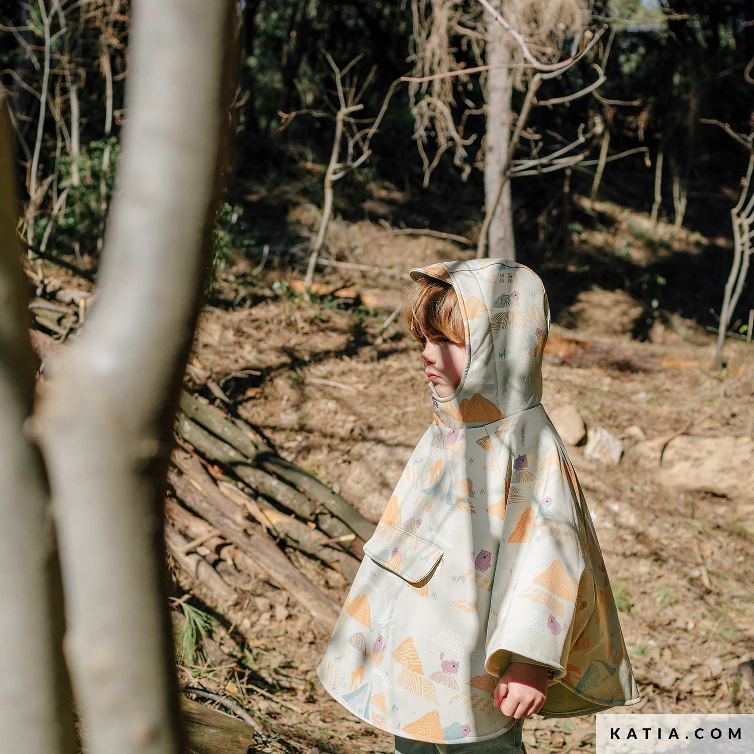 SH1 - Beaver and Mountains Soft-Shell Fabric - Autumn / Winter | Katia.com