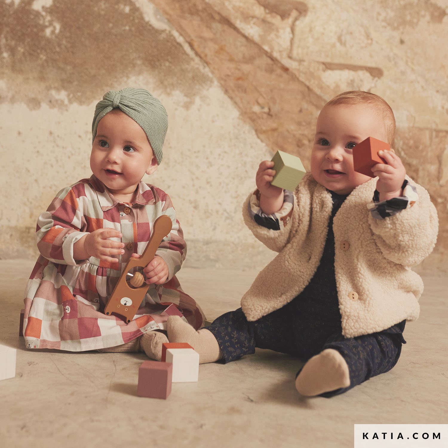 Cream Sherpa Fabric sheepskin fabric - Autumn / Winter | Katia.com