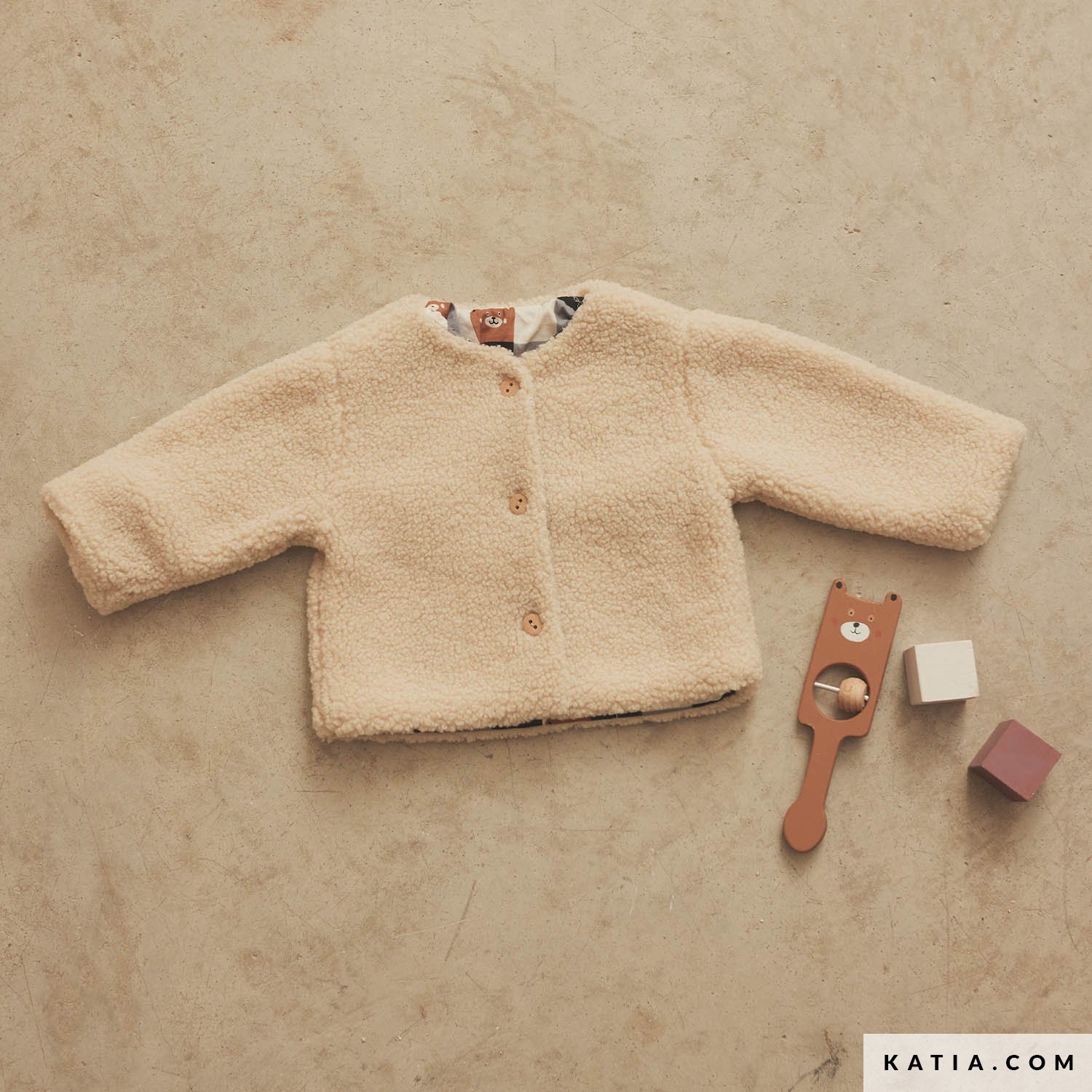 Pink Sherpa Fabric sheepskin fabric - Autumn / Winter | Katia.com