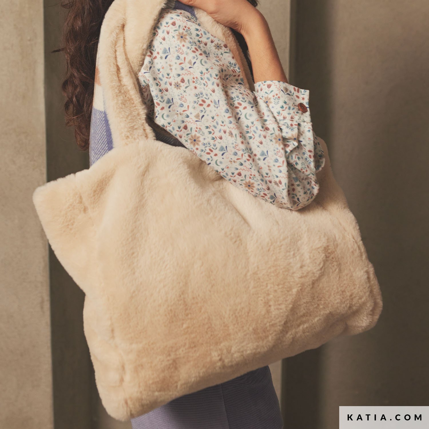 Cream soft and synthetic long pile faux fur fabric - Autumn / Winter ...