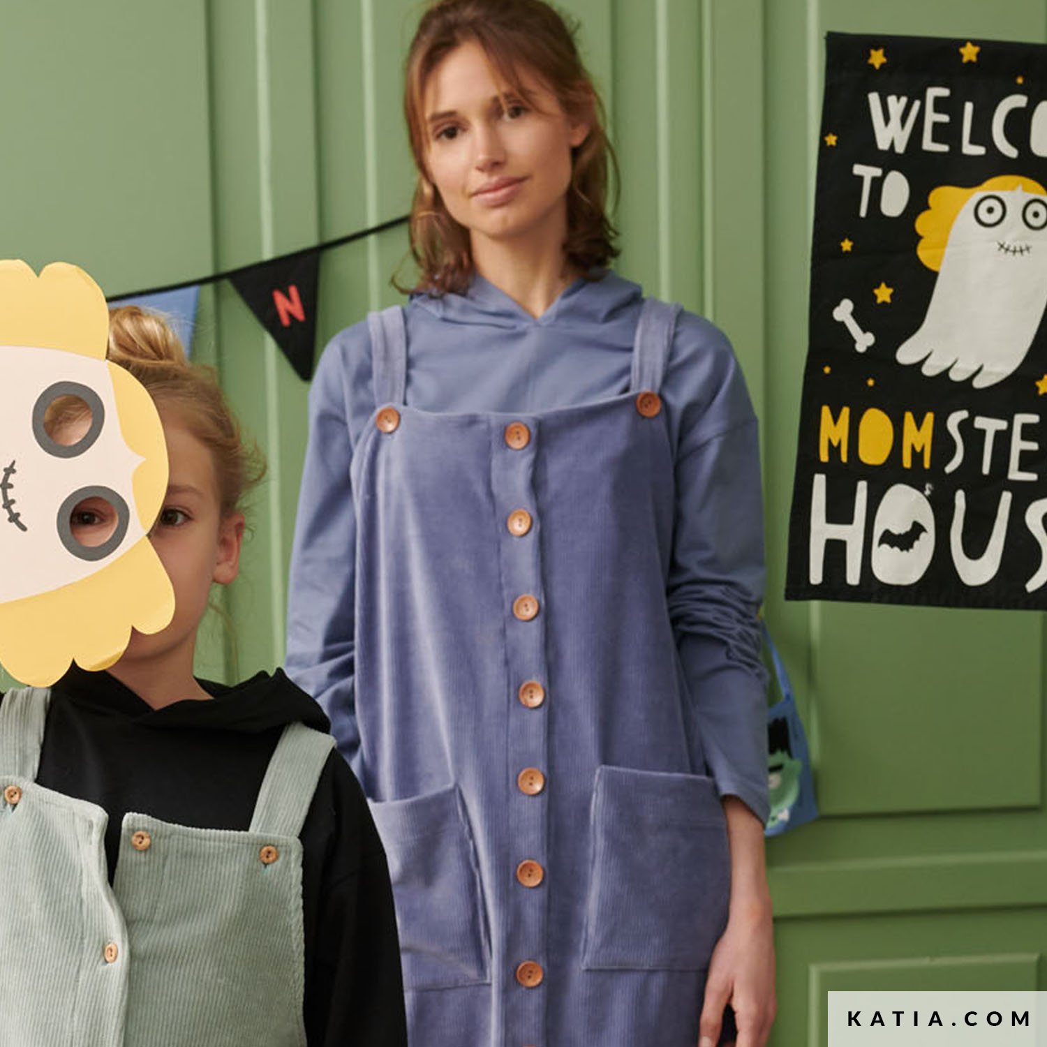 Elastic Knit Corduroy Tourmaline Blue fabric - Autumn / Winter | Katia.com