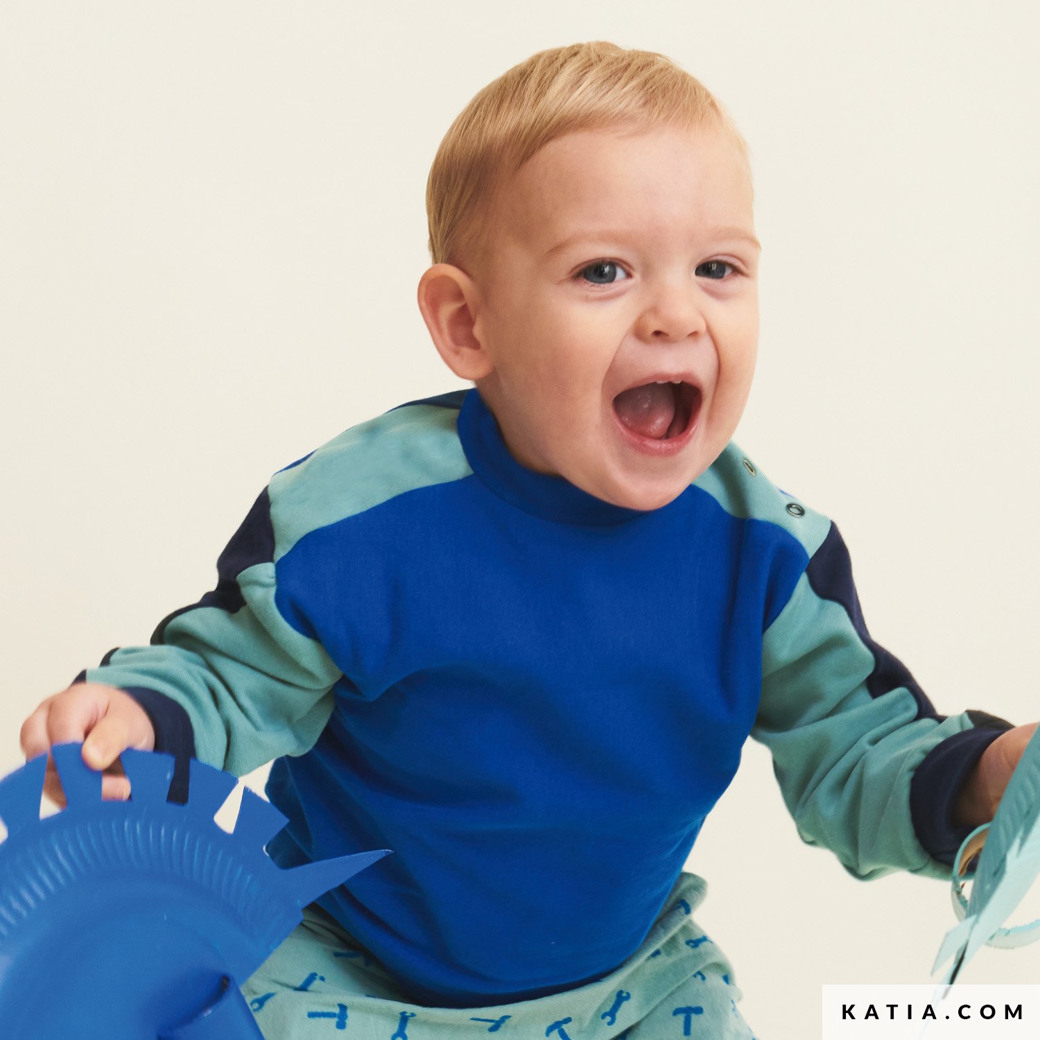 SFTS17 - Soft French Terry Solid - Autumn / Winter | Katia.com