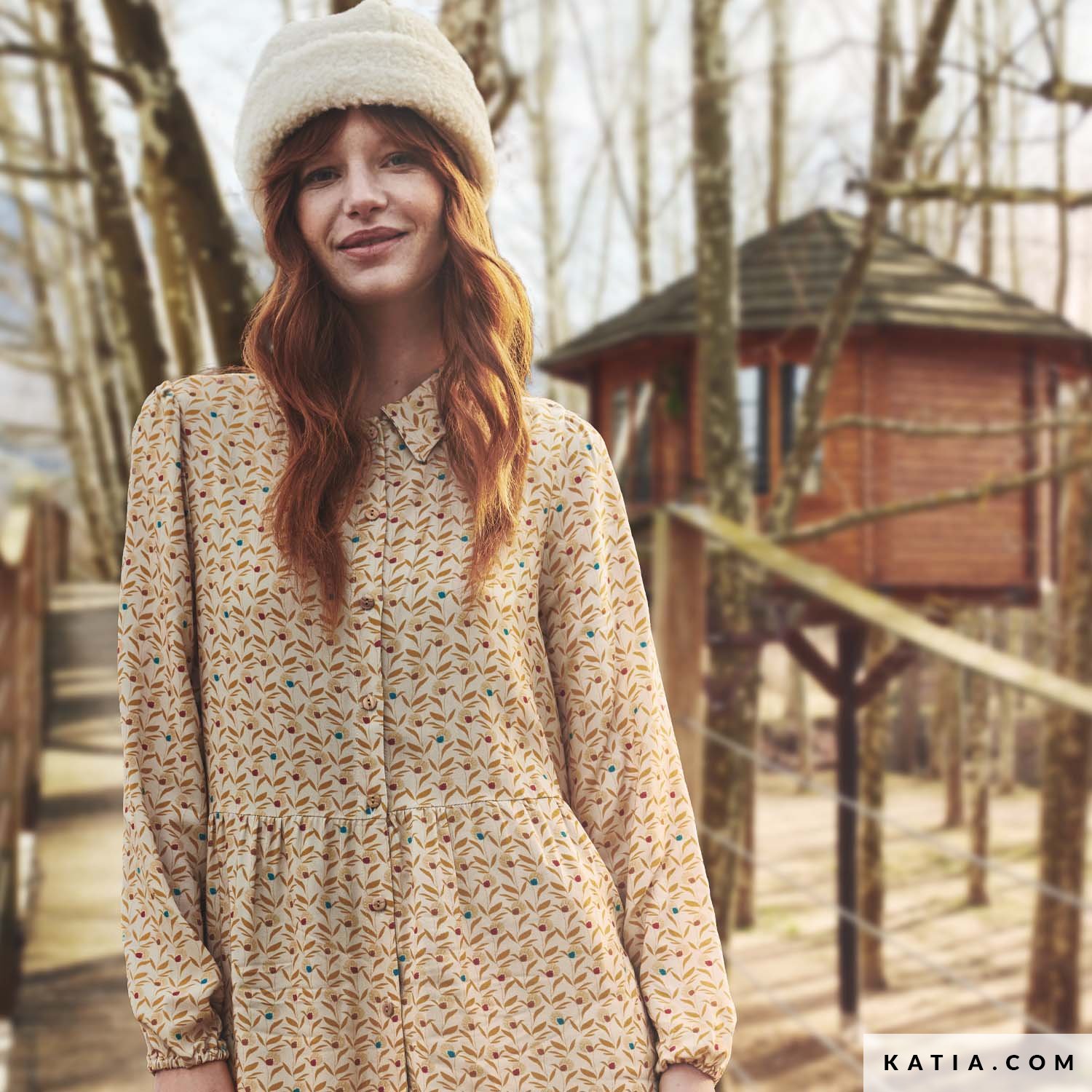 Viscose stof Retro Flowers - Herfst / Winter | Katia.com