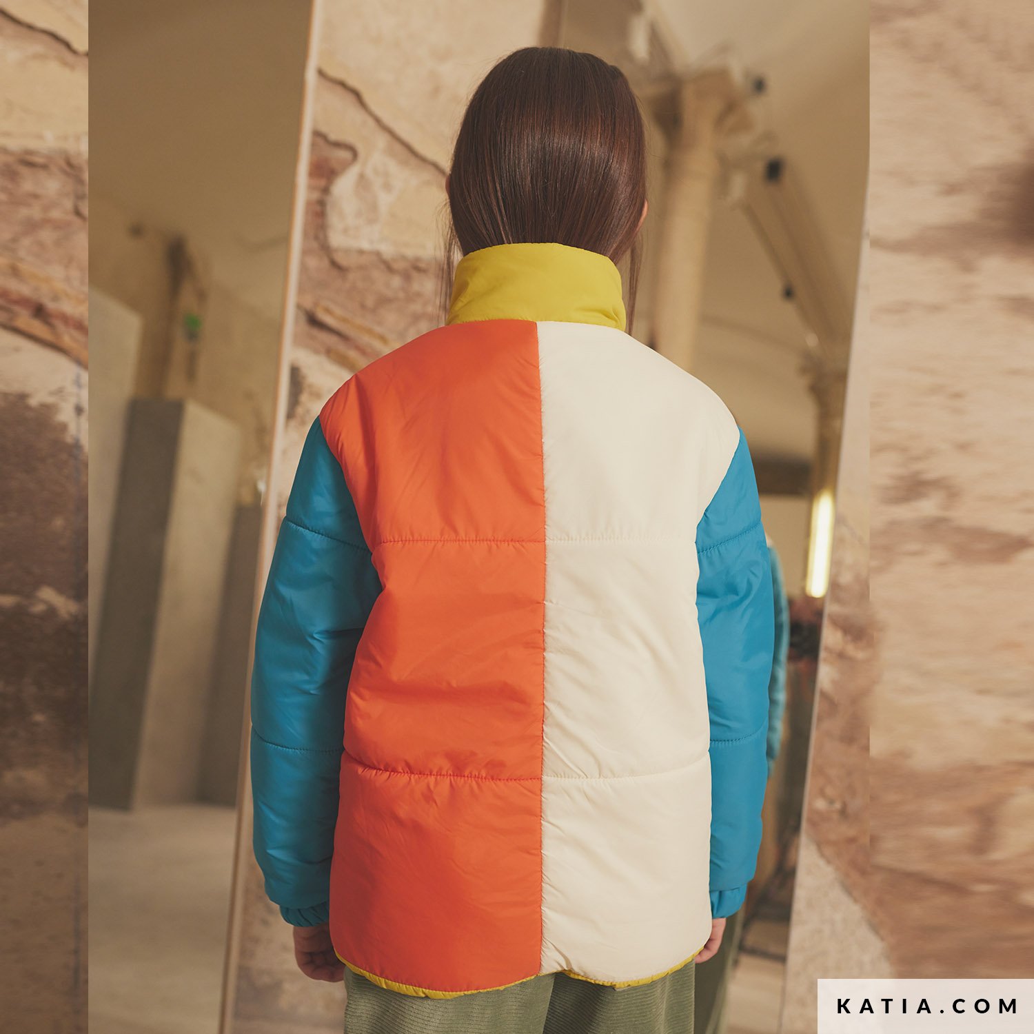 Tela Nylon impermeable en color verde oscuro - Otoño / Invierno | Katia.com