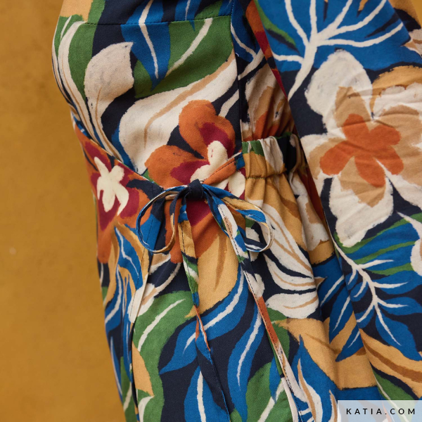 Iguana Leaves Challis Rayon viscose fabric - Spring / Summer | Katia.com