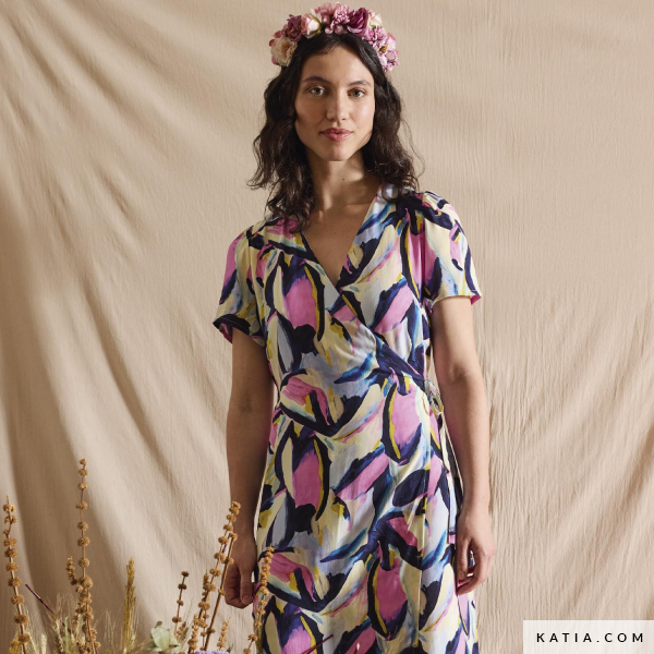 Lilac Butterfly Challis Rayon viscose fabric - Spring / Summer | Katia.com