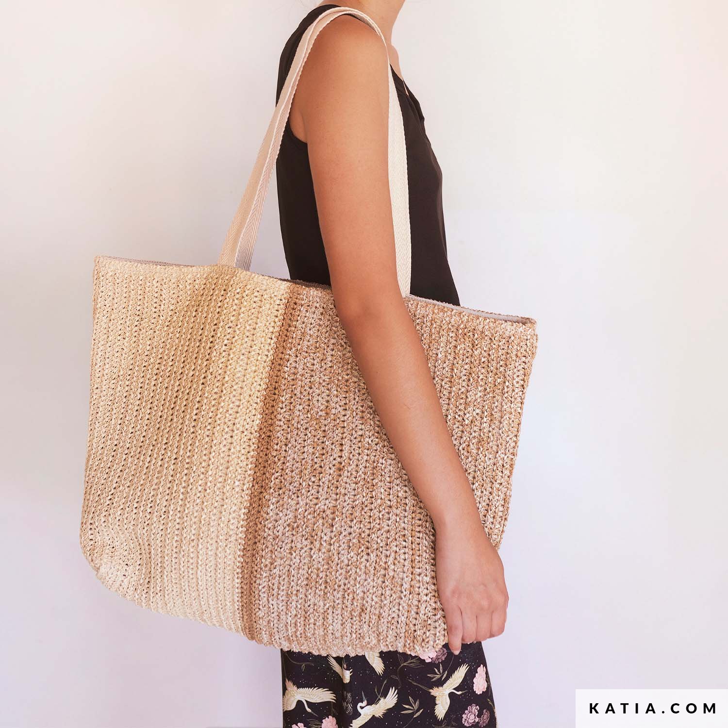 Tatami 100% Paper Raffia Knit Fabric - Spring / Summer | Katia.com
