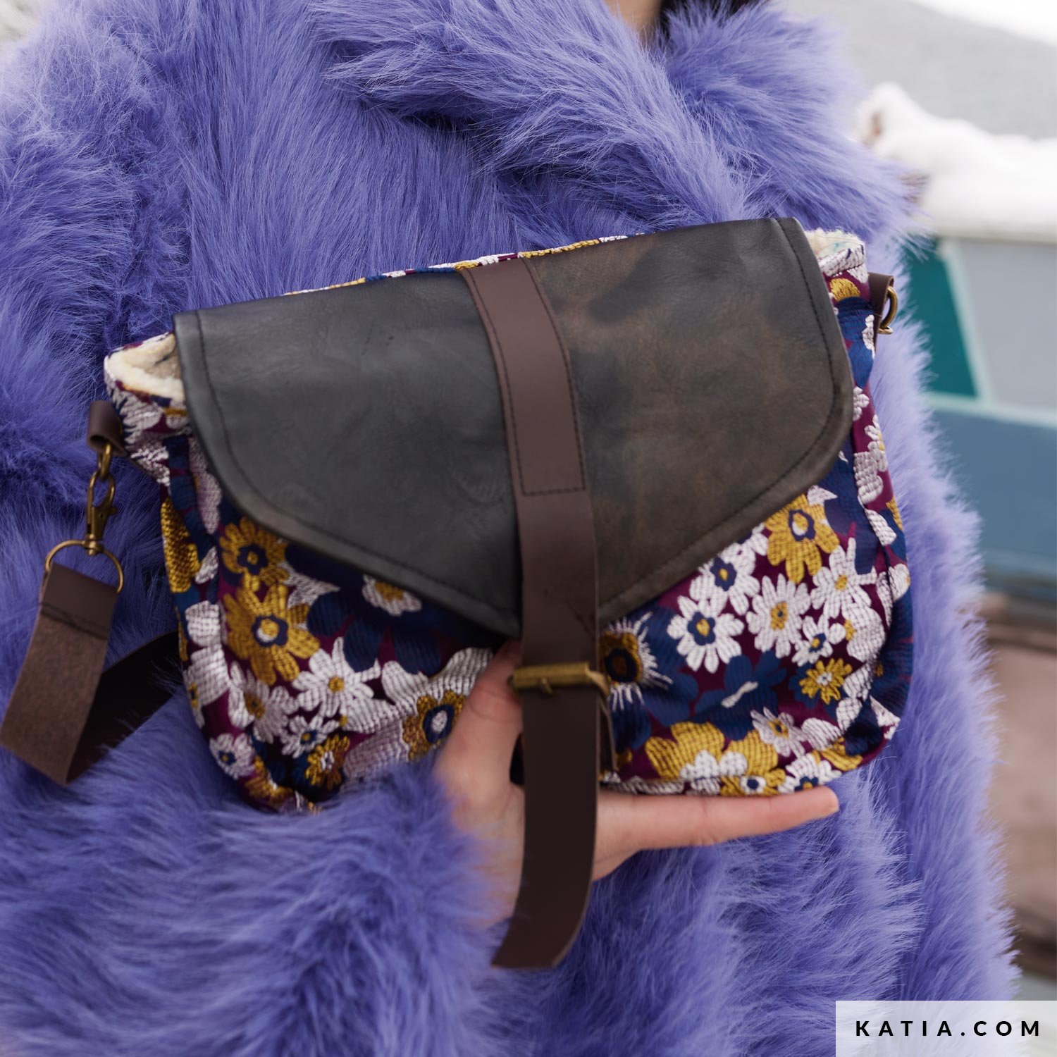 Tessuto broccato Blue & Purple - | Katia.com