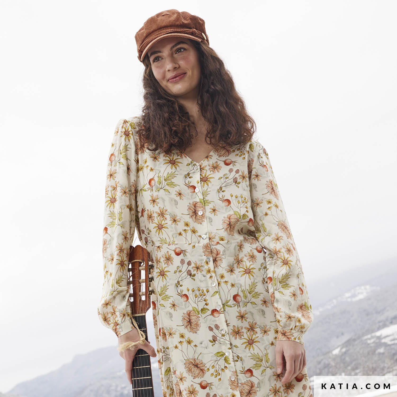 Always Romantic viscose fabric - Autumn / Winter | Katia.com