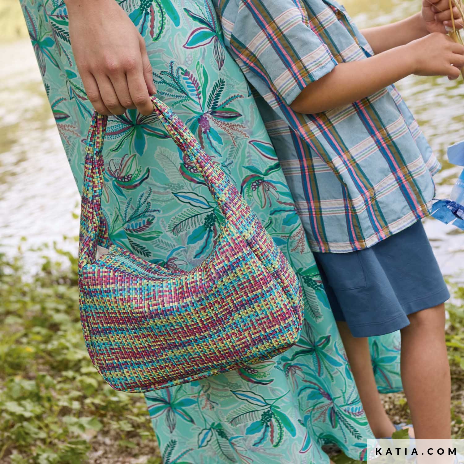 Vibrant woven-effect multicolor faux leather - | Katia.com