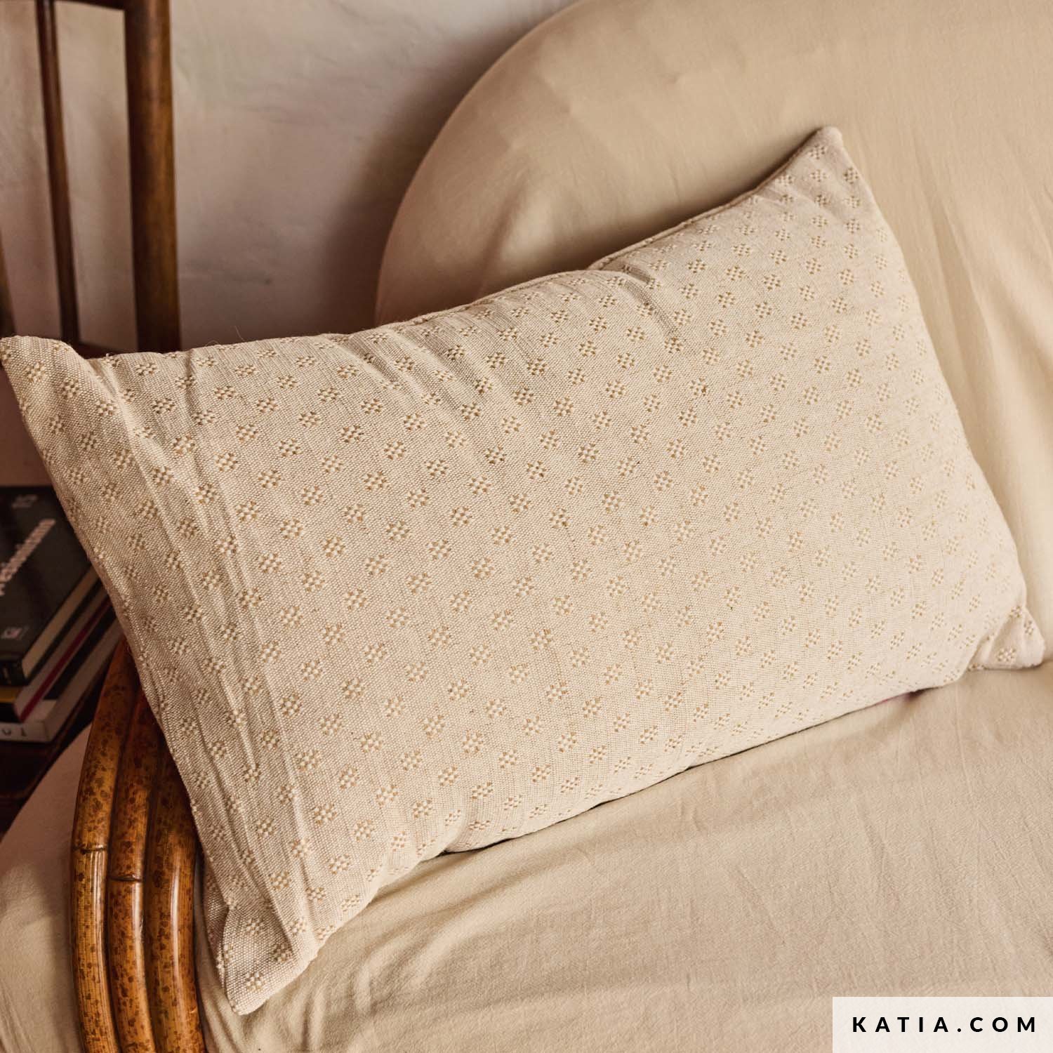 Checkered ecru cotton and linen fabric - | Katia.com