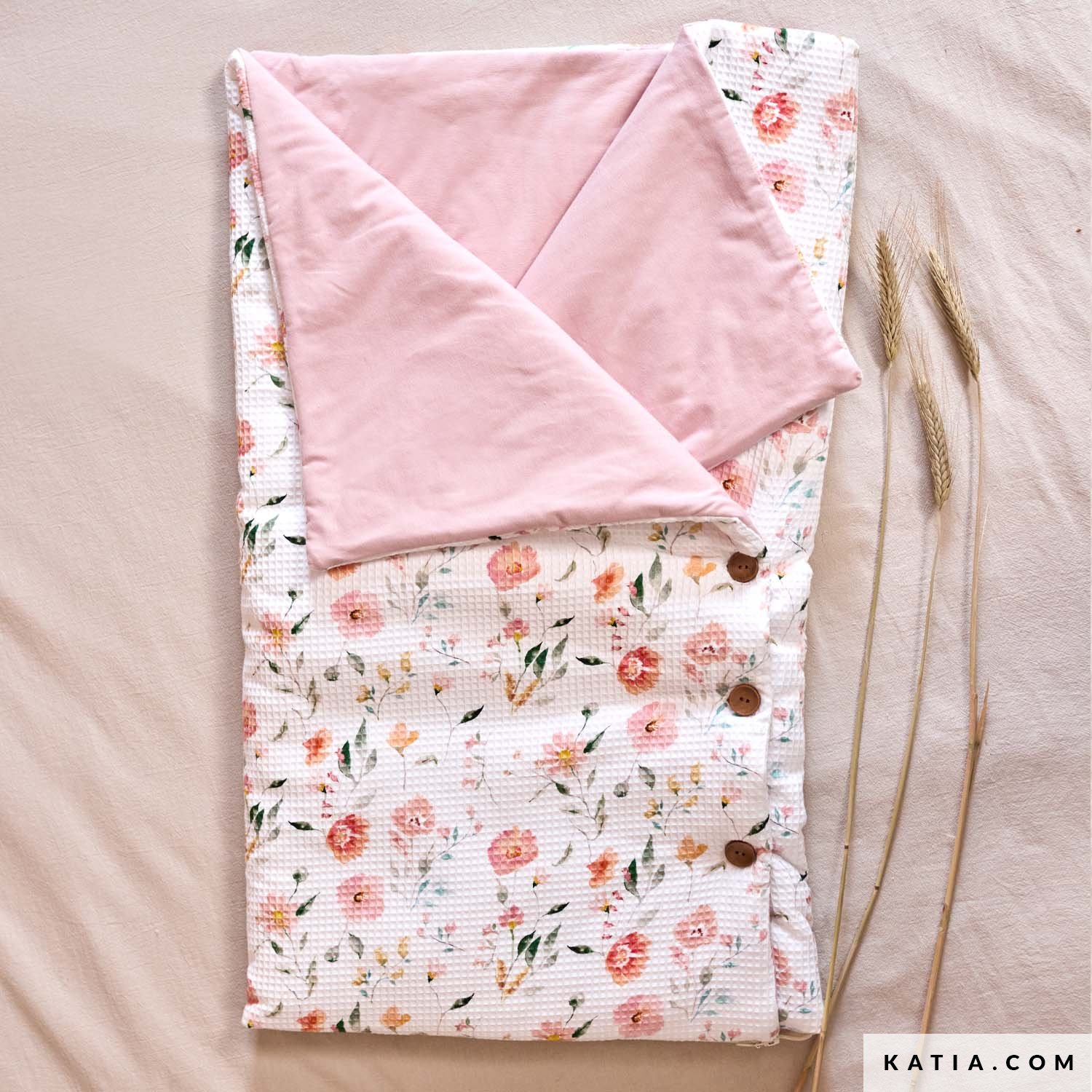 Floral print cotton waffle fabric - | Katia.com